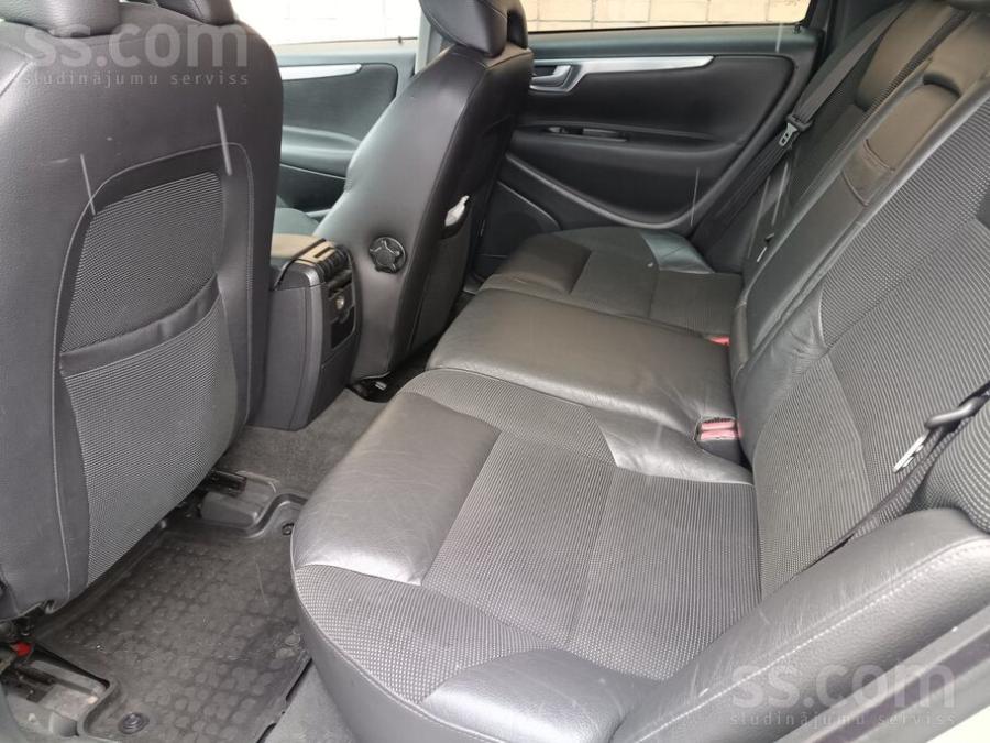 Pelēks Volvo V70 2005 Rīga, ar dzinēja tilpumu 2.40 L un nobraukumu 307 tūkst. km par 2150 €, foto 14 vietnē AUTOMOTO.COM.LV