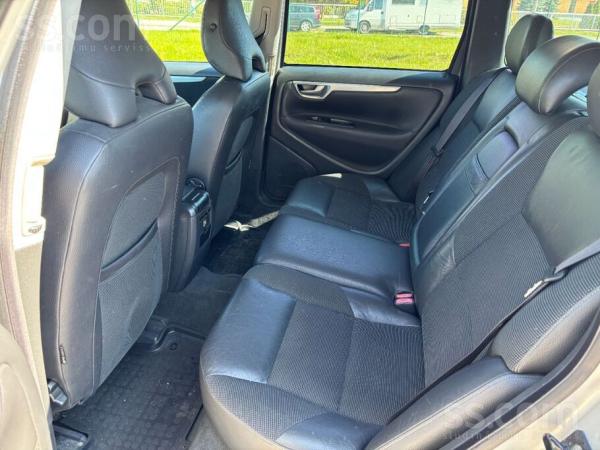 Pelēks Volvo V70 2005 Rīga, ar dzinēja tilpumu 2.40 L un nobraukumu 308 tūkst. km par 7490 €, foto 10 vietnē AUTOMOTO.COM.LV