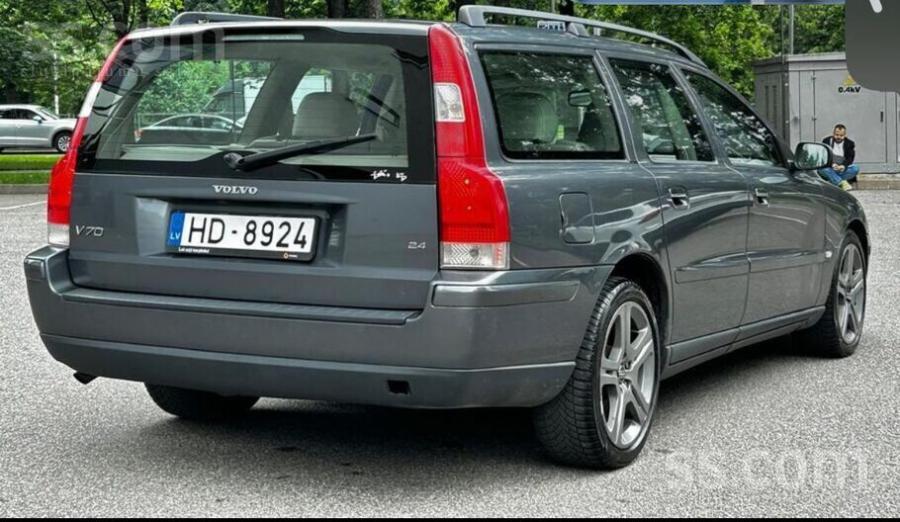 Grey Volvo V70 2005 in Riga, with an engine capacity of 2.40 L and mileage of 278 thousand km for 1500 €, photo 4 on AUTOMOTO.COM.LV