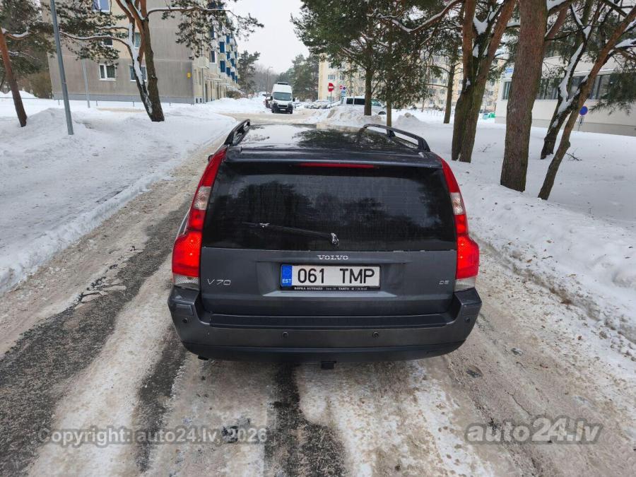Серый Вольво В70 2005 в Таллин, объемом двигателя 2.40 л и пробегом 417 тыс. км за 2700 €, фото 5 на AUTOMOTO.COM.LV