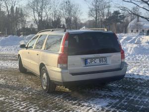 Grey Volvo V70 2005 in Kaunas, with an engine capacity of 2.44 L and mileage of 449 thousand km for 1650 €, photo 4 on AUTOMOTO.COM.LV