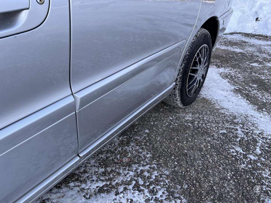 Grey Volvo V70 2005 in Vilnius, with an engine capacity of 2.40 L and mileage of 308 thousand km for 1800 €, photo 8 on AUTOMOTO.COM.LV