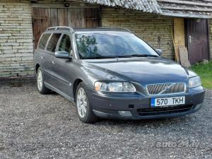 Pelēks Volvo V70 2005 Tallina, ar dzinēja tilpumu 2.40 L un nobraukumu 0 tūkst. km par 1699 €, foto 3 vietnē AUTOMOTO.COM.LV
