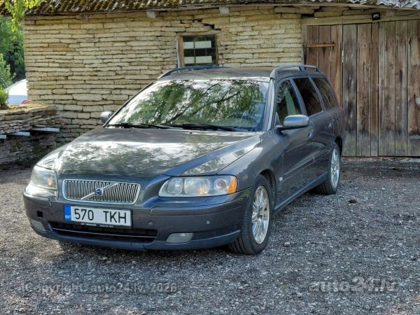 Серый Вольво В70 2005 в Таллин, объемом двигателя 2.40 л и пробегом 0 тыс. км за 1699 €, фото 3 на AUTOMOTO.COM.LV