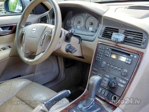 Pelēks Volvo V70 2005 Tallina, ar dzinēja tilpumu 2.40 L un nobraukumu 0 tūkst. km par 1699 €, foto 9 vietnē AUTOMOTO.COM.LV