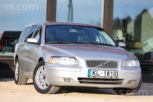 Pelēks Volvo V70 2005 Tukums, ar dzinēja tilpumu 2.40 L un nobraukumu 351 tūkst. km par 800 €, foto 1 vietnē AUTOMOTO.COM.LV