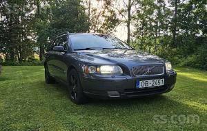 Grey Volvo V70 2005 in Riga, with an engine capacity of 2.50 L and mileage of 397 thousand km for 3500 €, photo 5 on AUTOMOTO.COM.LV
