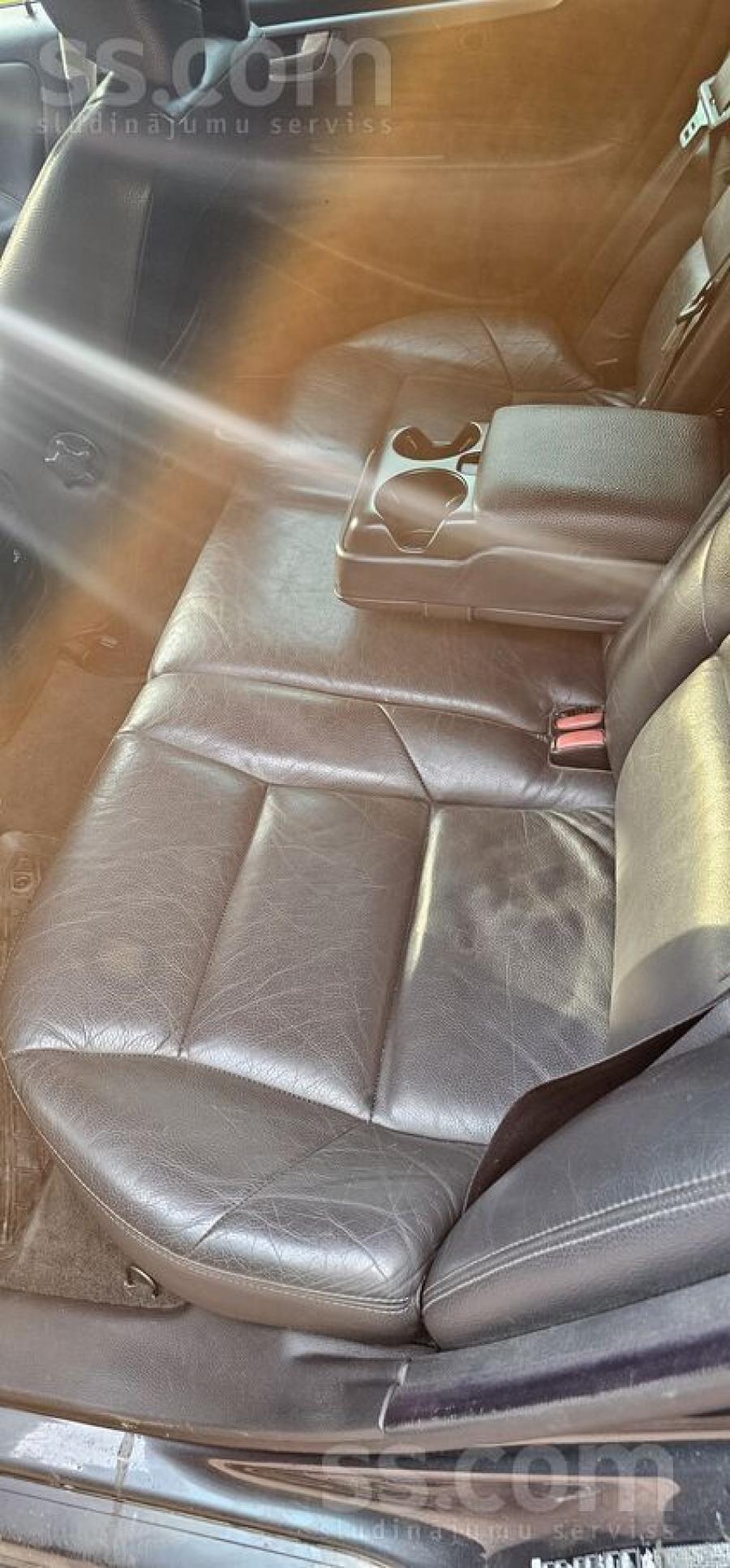 Grey Volvo V70 2005 in Riga, with an engine capacity of 2.50 L and mileage of 397 thousand km for 3500 €, photo 11 on AUTOMOTO.COM.LV