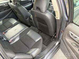 Pelēks Volvo V70 2005 Ogre, ar dzinēja tilpumu 2.40 L un nobraukumu 300 tūkst. km par 3250 €, foto 20 vietnē AUTOMOTO.COM.LV
