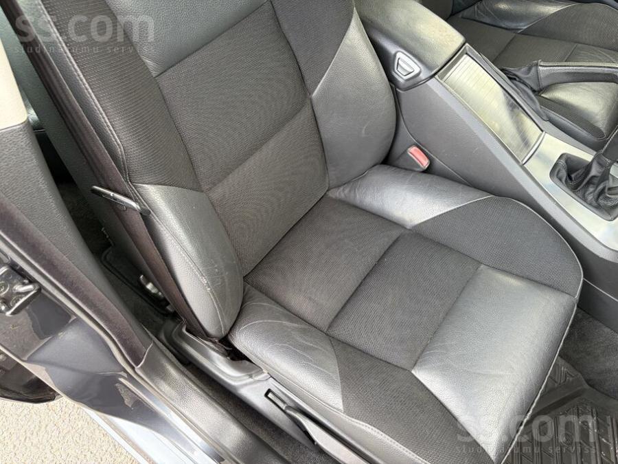 Pelēks Volvo V70 2005 Ogre, ar dzinēja tilpumu 2.40 L un nobraukumu 300 tūkst. km par 3250 €, foto 26 vietnē AUTOMOTO.COM.LV