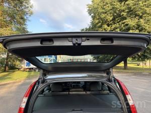 Pelēks Volvo V70 2005 Ogre, ar dzinēja tilpumu 2.40 L un nobraukumu 300 tūkst. km par 3250 €, foto 29 vietnē AUTOMOTO.COM.LV