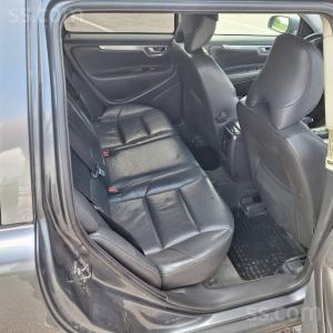 Pelēks Volvo V70 2005 Rīga, ar dzinēja tilpumu 2.40 L un nobraukumu 356 tūkst. km par 2700 €, foto 8 vietnē AUTOMOTO.COM.LV