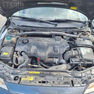 Pelēks Volvo V70 2005 Rīga, ar dzinēja tilpumu 2.40 L un nobraukumu 356 tūkst. km par 2700 €, foto 13 vietnē AUTOMOTO.COM.LV