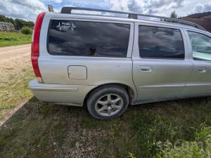 Pelēks Volvo V70 2005 Jēkabpils, ar dzinēja tilpumu 2.40 L un nobraukumu 341 tūkst. km par 1670 €, foto 6 vietnē AUTOMOTO.COM.LV