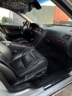 Pelēks Volvo V70 2005 Rīga, ar dzinēja tilpumu 2.40 L un nobraukumu 0 tūkst. km par 2570 €, foto 12 vietnē AUTOMOTO.COM.LV
