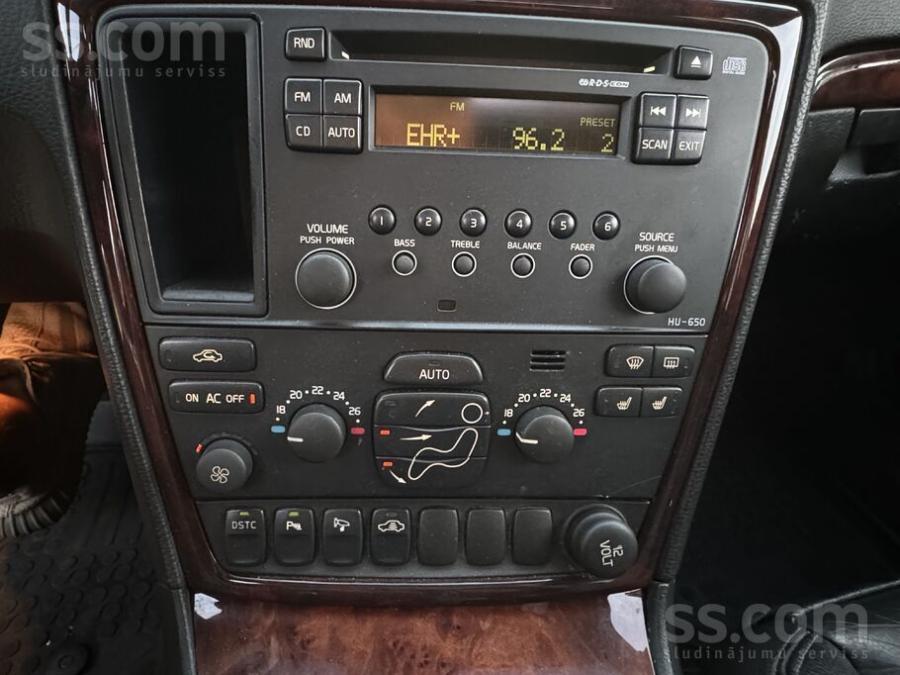 Pelēks Volvo V70 2005 Rīga, ar dzinēja tilpumu 2.40 L un nobraukumu 0 tūkst. km par 2570 €, foto 16 vietnē AUTOMOTO.COM.LV