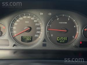 Pelēks Volvo V70 2005 Rīga, ar dzinēja tilpumu 2.40 L un nobraukumu 0 tūkst. km par 2570 €, foto 18 vietnē AUTOMOTO.COM.LV
