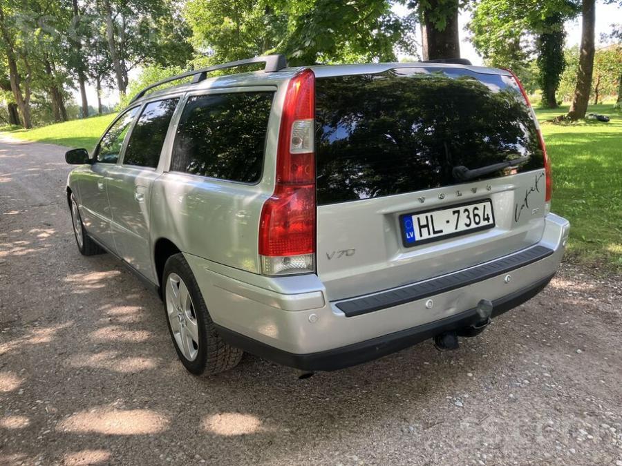 Серый Вольво В70 2005 в Елгава, объемом двигателя 2.40 л и пробегом 397 тыс. км за 1750 €, фото 7 на AUTOMOTO.COM.LV