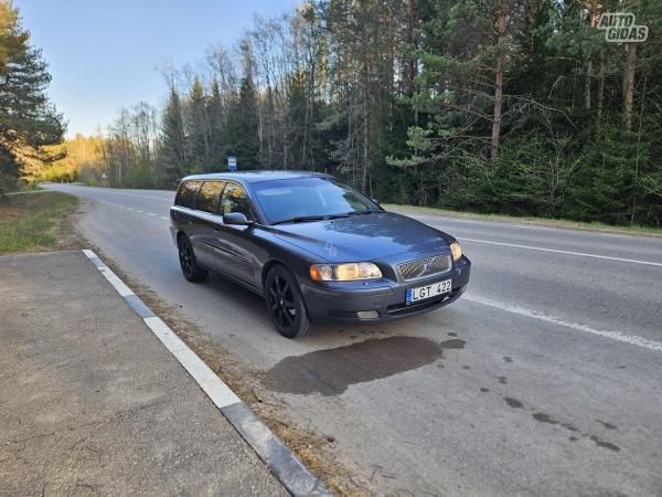 Серый Вольво В70 2005 в Вильнюс, объемом двигателя 2.40 л и пробегом 460 тыс. км за 1950 €, фото 1 на AUTOMOTO.COM.LV
