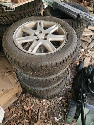 Pelēks Volvo V70 2005 Viļņa, ar dzinēja tilpumu 2.40 L un nobraukumu 460 tūkst. km par 1950 €, foto 12 vietnē AUTOMOTO.COM.LV