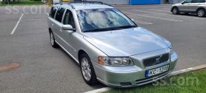 Pelēks Volvo V70 2005 Rīga, ar dzinēja tilpumu 2.40 L un nobraukumu 370 tūkst. km par 1700 €, foto  vietnē AUTOMOTO.COM.LV