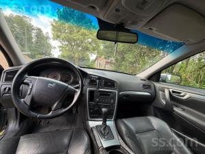 Grey Volvo V70 2005 in Limbazi, with an engine capacity of 2.40 L and mileage of 460 thousand km for 1000 €, photo 7 on AUTOMOTO.COM.LV