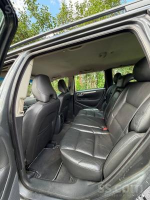 Grey Volvo V70 2005 in Limbazi, with an engine capacity of 2.40 L and mileage of 460 thousand km for 1000 €, photo 8 on AUTOMOTO.COM.LV