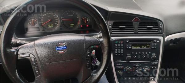 Pelēks Volvo V70 2005 Rēzekne, ar dzinēja tilpumu 2.40 L un nobraukumu 328 tūkst. km par 2850 €, foto 6 vietnē AUTOMOTO.COM.LV