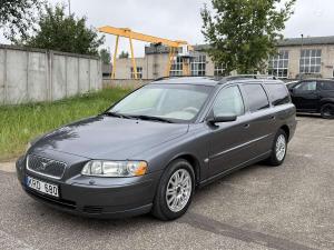 Pelēks Volvo V70 2005 Viļņa, ar dzinēja tilpumu 2.40 L un nobraukumu 436 tūkst. km par 1111 €, foto 1 vietnē AUTOMOTO.COM.LV