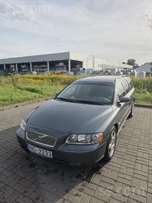Grey Volvo V70 2005 in Riga, with an engine capacity of 2.40 L and mileage of 262 thousand km for 2799 €, photo  on AUTOMOTO.COM.LV