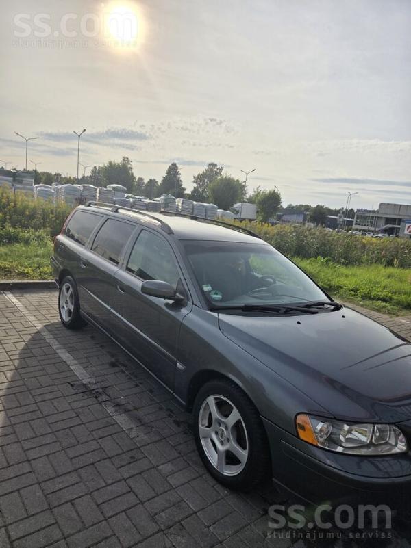 Volvo V70 2005 Rīga vietnē Pelēks Volvo V70 2005 Rīga, ar dzinēja tilpumu 2.40 L un nobraukumu 262 tūkst. km par 2799 €, foto 3 vietnē AUTOMOTO.COM.LV