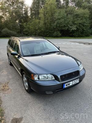 Grey Volvo V70 2005 in Daugavpils, with an engine capacity of 2.40 L and mileage of 266 thousand km for 1850 €, photo  on AUTOMOTO.COM.LV