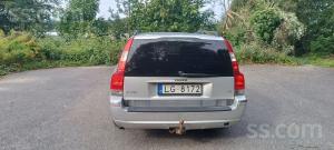 Grey Volvo V70 2005 in Riga, with an engine capacity of 2.40 L and mileage of 368 thousand km for 1400 €, photo 5 on AUTOMOTO.COM.LV