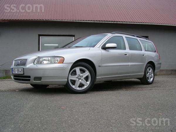 Grey Volvo V70 2005 in Riga, with an engine capacity of 2.40 L and mileage of 0 thousand km for 3650 €, photo 3 on AUTOMOTO.COM.LV