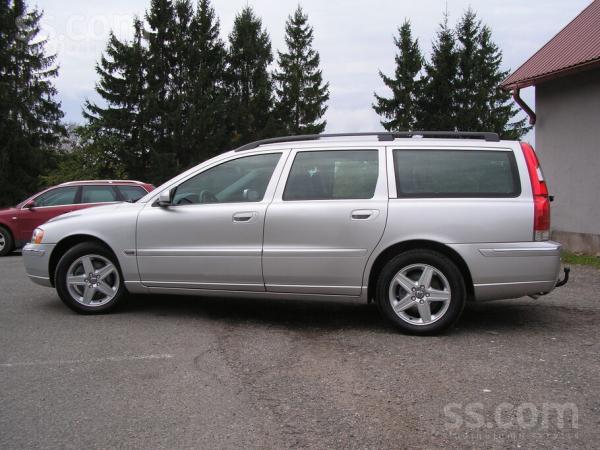 Grey Volvo V70 2005 in Riga, with an engine capacity of 2.40 L and mileage of 0 thousand km for 3650 €, photo 5 on AUTOMOTO.COM.LV