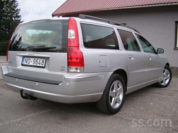 Grey Volvo V70 2005 in Riga, with an engine capacity of 2.40 L and mileage of 0 thousand km for 3650 €, photo 11 on AUTOMOTO.COM.LV