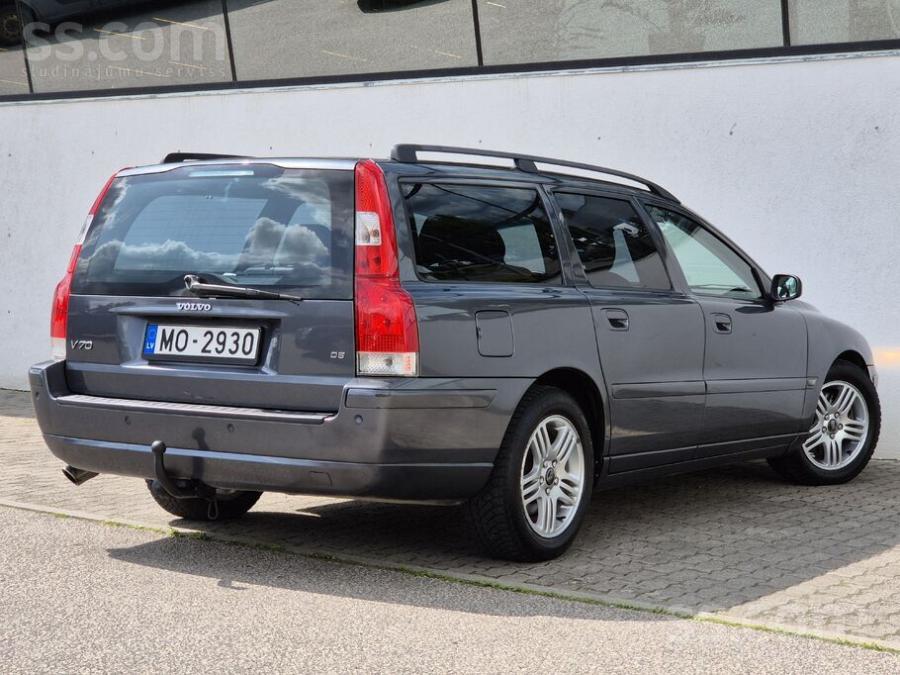Pelēks Volvo V70 2006 Rīga, ar dzinēja tilpumu 2.40 L un nobraukumu 364 tūkst. km par 1150 €, foto 3 vietnē AUTOMOTO.COM.LV