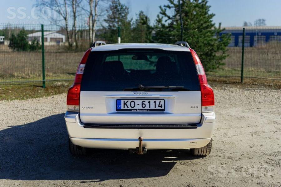Pelēks Volvo V70 2006 Rīga, ar dzinēja tilpumu 2.40 L un nobraukumu 0 tūkst. km par 6990 €, foto 5 vietnē AUTOMOTO.COM.LV