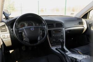 Pelēks Volvo V70 2006 Rīga, ar dzinēja tilpumu 2.40 L un nobraukumu 0 tūkst. km par 6990 €, foto 7 vietnē AUTOMOTO.COM.LV