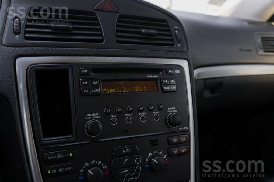 Pelēks Volvo V70 2006 Rīga, ar dzinēja tilpumu 2.40 L un nobraukumu 0 tūkst. km par 6990 €, foto 19 vietnē AUTOMOTO.COM.LV