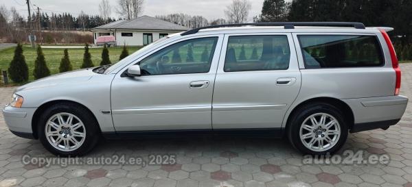 Pelēks Volvo V70 2006 Paide, ar dzinēja tilpumu 2.40 L un nobraukumu 408 tūkst. km par 4290 €, foto 6 vietnē AUTOMOTO.COM.LV