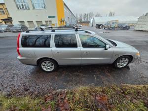 Grey Volvo V70 2006 in Tallinn, with an engine capacity of 2.40 L and mileage of 261 thousand km for 3299 €, photo 14 on AUTOMOTO.COM.LV