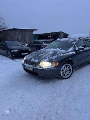 Pelēks Volvo V70 2006 Kauņa, ar dzinēja tilpumu 2.40 L un nobraukumu 260 tūkst. km par 900 €, foto 2 vietnē AUTOMOTO.COM.LV