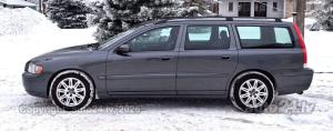 Pelēks Volvo V70 2006 Paide, ar dzinēja tilpumu 0.00 L un nobraukumu 386 tūkst. km par 3250 €, foto 3 vietnē AUTOMOTO.COM.LV
