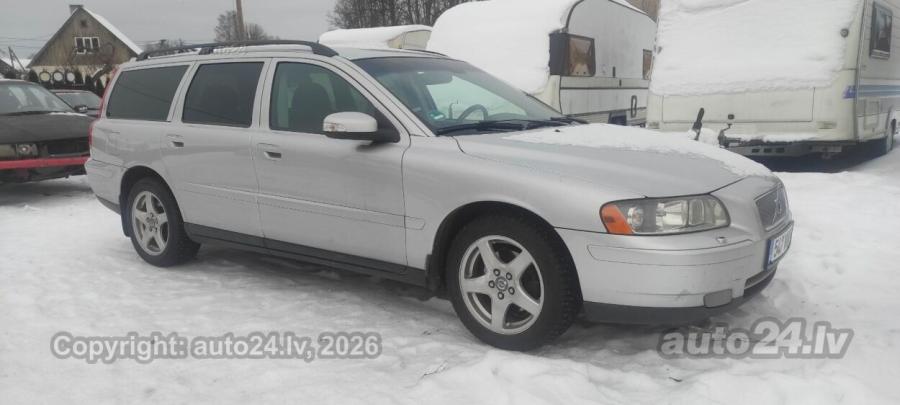 Grey Volvo V70 2006 in Tallinn, with an engine capacity of 2.40 L and mileage of 353 thousand km for 3500 €, photo 3 on AUTOMOTO.COM.LV