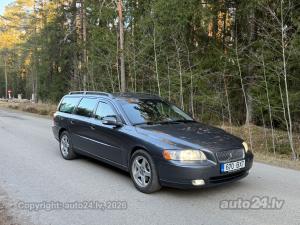 Grey Volvo V70 2006 in Tallinn, with an engine capacity of 2.40 L and mileage of 315 thousand km for 3450 €, photo  on AUTOMOTO.COM.LV