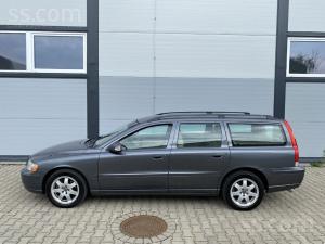Grey Volvo V70 2006 in Balvi, with an engine capacity of 2.40 L and mileage of 351 thousand km for 2440 €, photo 4 on AUTOMOTO.COM.LV
