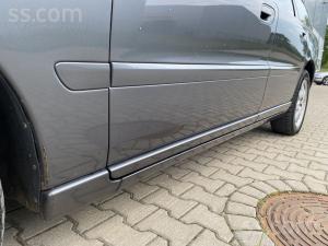 Grey Volvo V70 2006 in Balvi, with an engine capacity of 2.40 L and mileage of 351 thousand km for 2440 €, photo 15 on AUTOMOTO.COM.LV