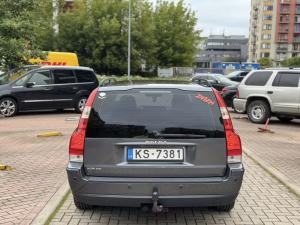 Grey Volvo V70 2006 in Riga, with an engine capacity of 2.40 L and mileage of 295 thousand km for 2990 €, photo 4 on AUTOMOTO.COM.LV
