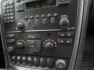 Grey Volvo V70 2006 in Riga, with an engine capacity of 2.40 L and mileage of 295 thousand km for 2990 €, photo 15 on AUTOMOTO.COM.LV